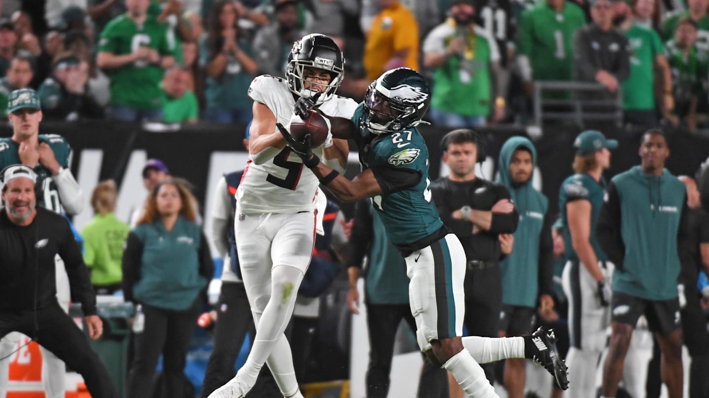 Eagles Rookie Draws Praise, But Still Looking "To Get Off The Schneid"