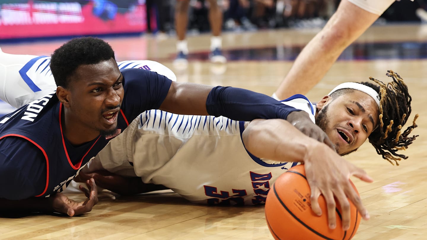 UConn's Dan Hurley Explains Why Samson Johnson Starts: 'You Need Warriors'