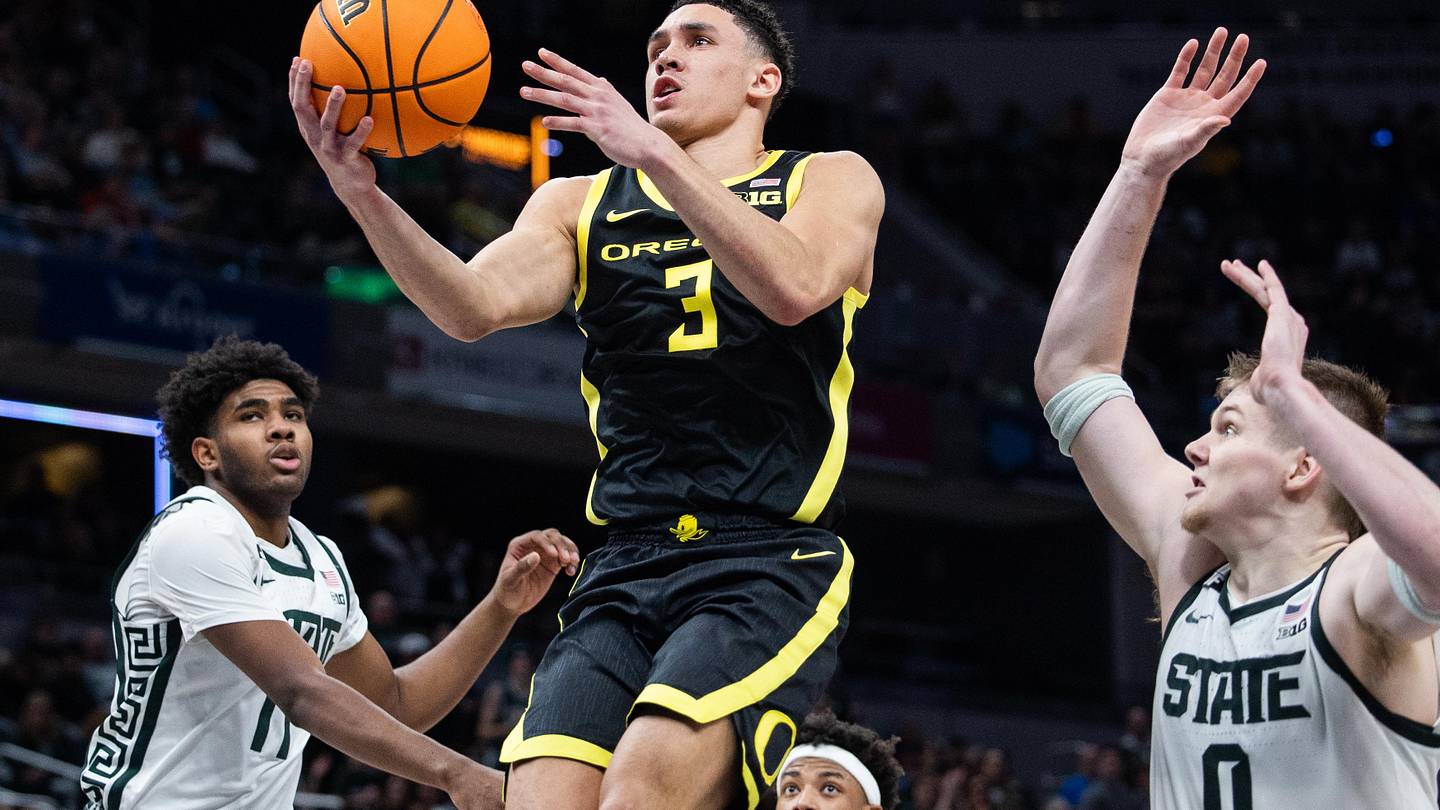 Oregon Ducks' Jackson Shelstad, USC's JuJu Watkins Land NIL Deal, TV ...