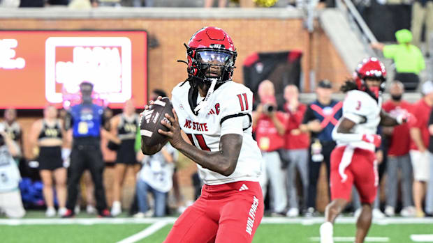 CJ Bailey Climbs Higher in Latest Quarterback Rankings This Week