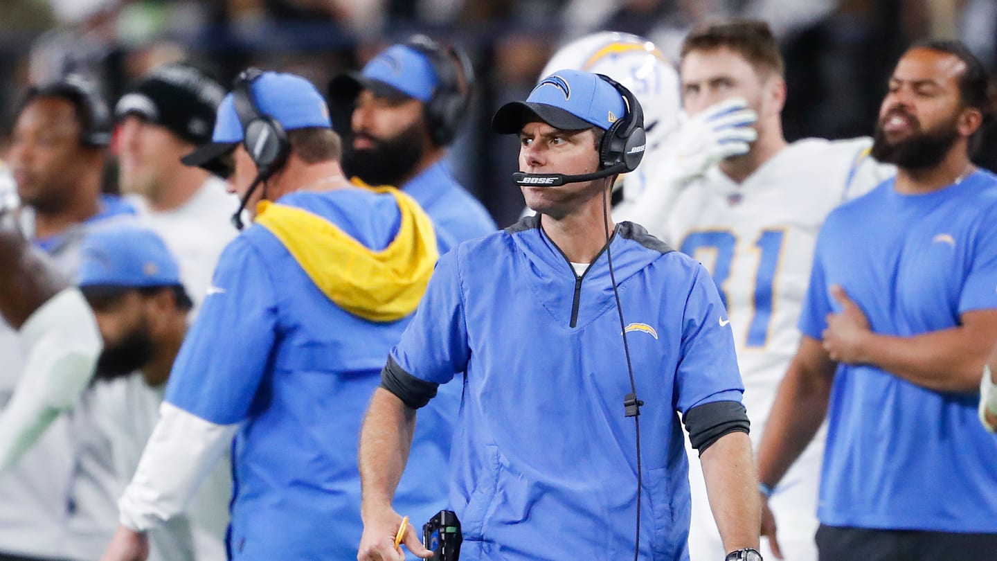 LA Chargers: 4 easiest roster decisions for the defense this offseason