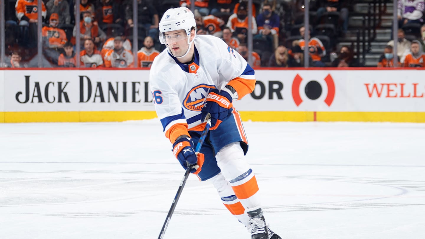 Oliver Wahlstrom to Return to Islanders Lineup