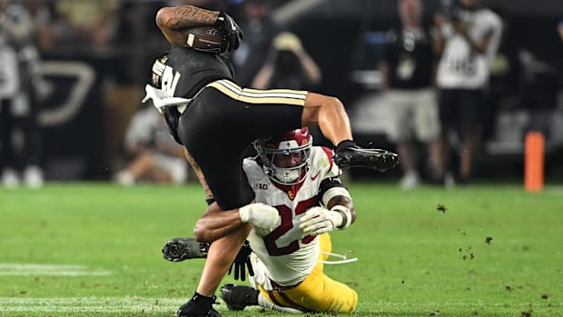 USC Linebacker Desman Stephens Details Areas of Improvement for Trojans ...