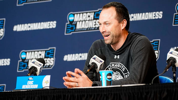 Minnesota basketball coaching candidates: Don’t overlook Eric Henderson