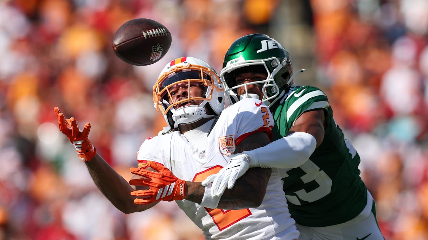 Bucs’ Baker Mayfield Hilariously Scolded Emeka Egbuka After Ridiculous Catch vs. Jets