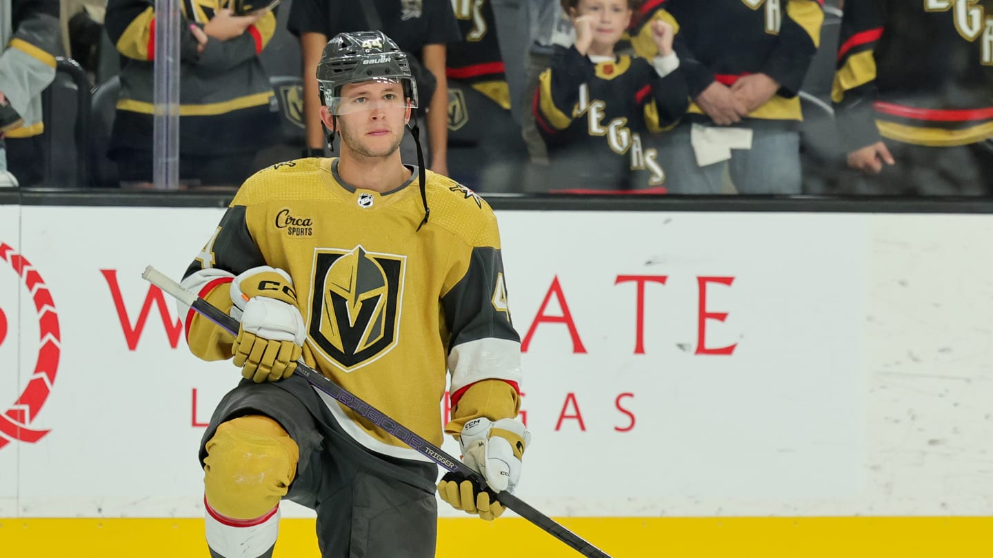 5 things to know about Canucks new signing Layton Ahac