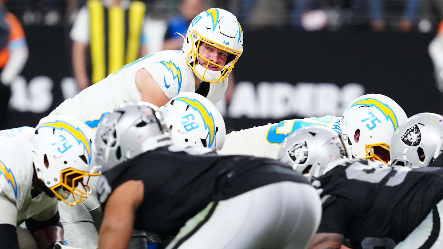 Chargers vs. Raiders Prediction, Odds, Spread, Injuries, Trends for NFL Week 2