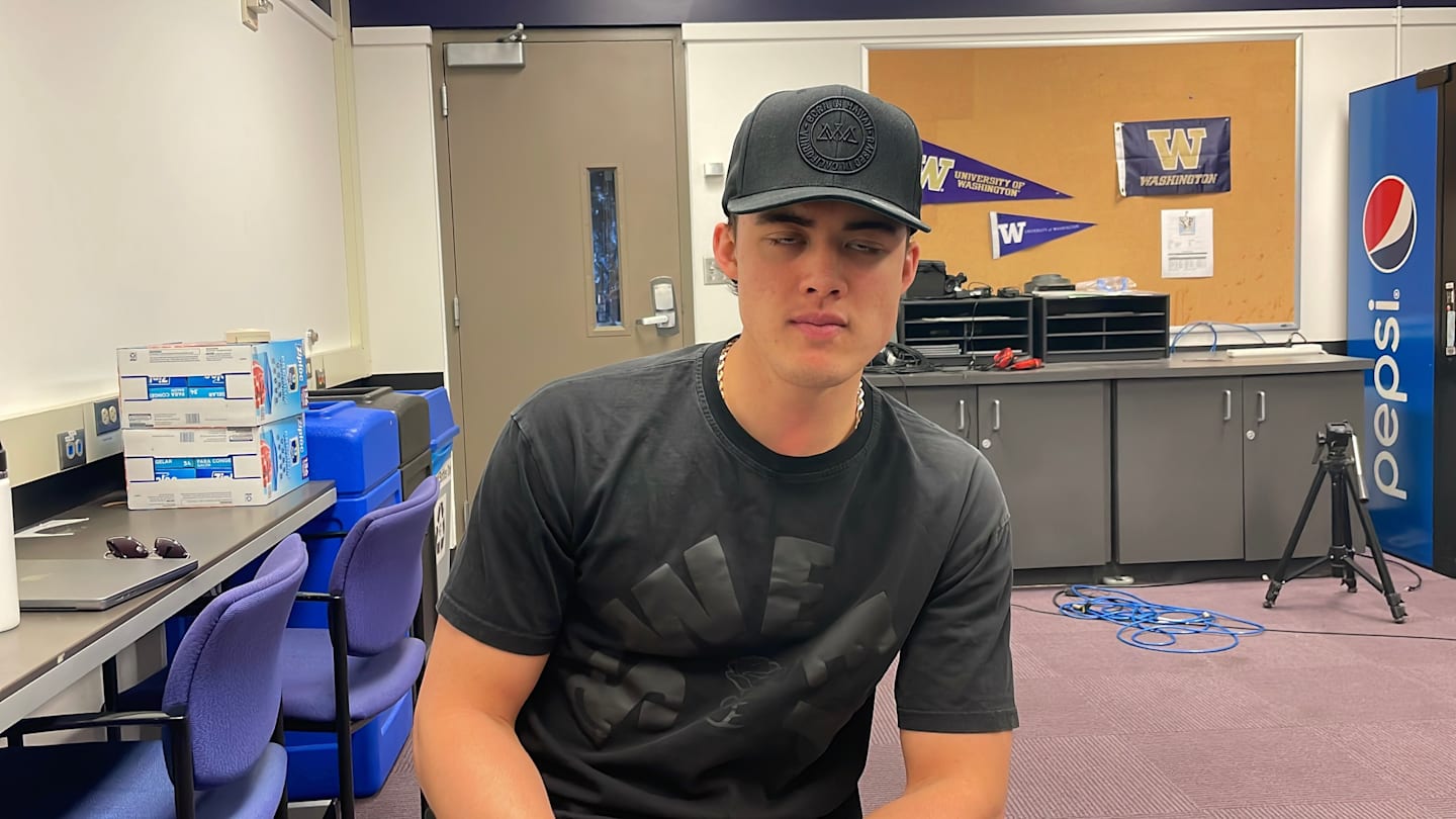 Meet JJ Mandaquit, a UW Player Already With NBA Connections