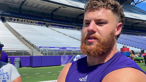 Hayden Moore Enjoys Breakout Showing in UW Scrimmage