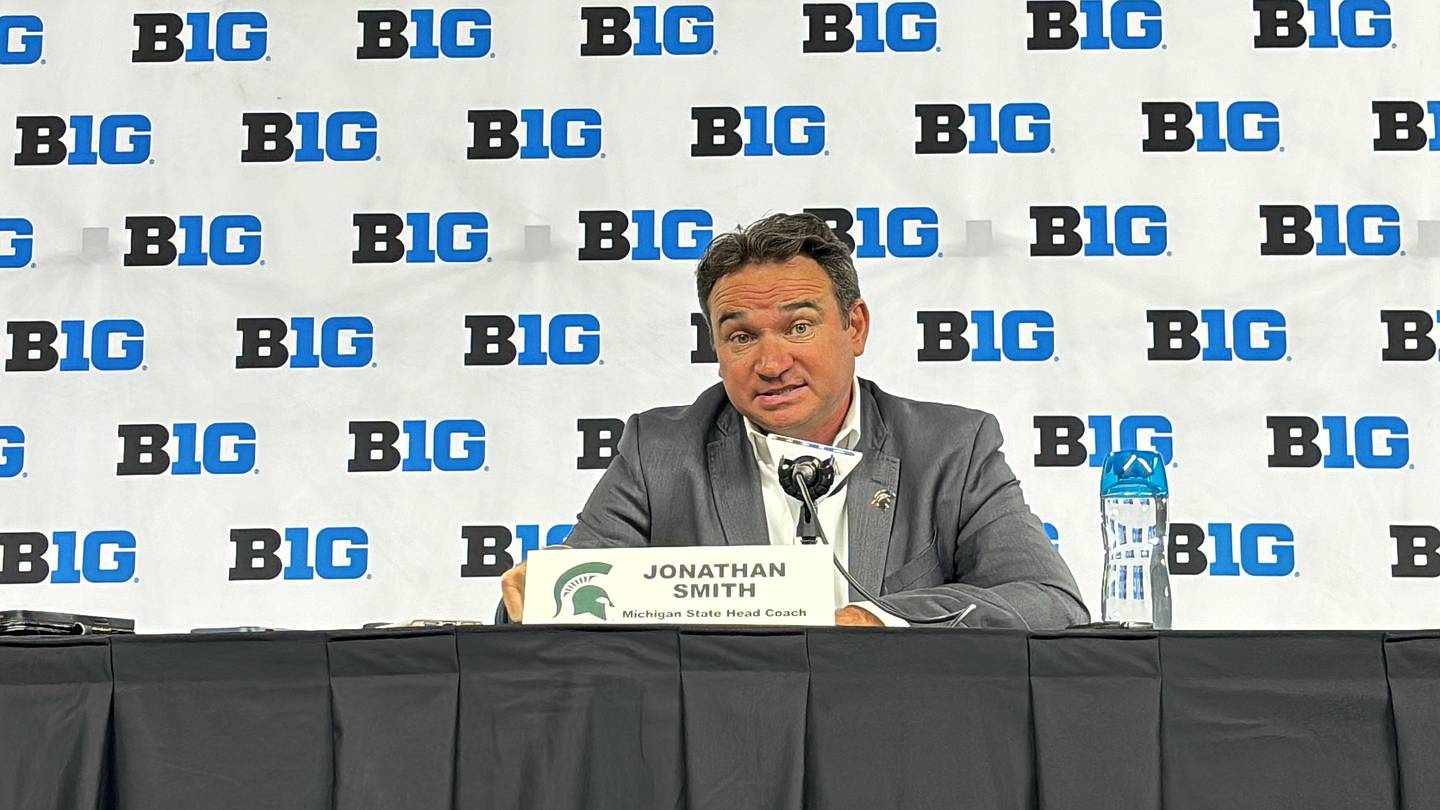 Michigan State coach Jonathan Smith receives a favorable ranking among ...