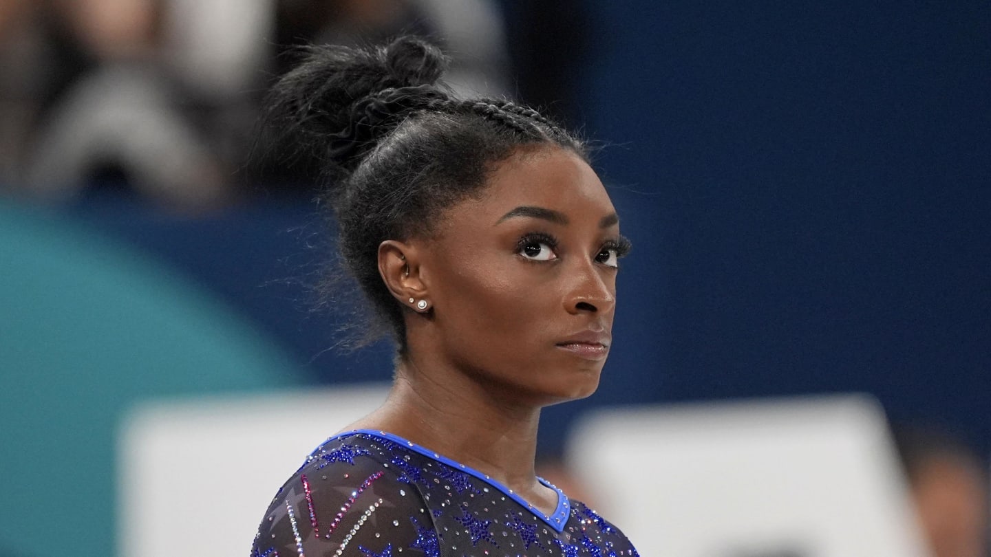 Simone Biles Says She Shuns Olympic Village Cafeteria Because of ...