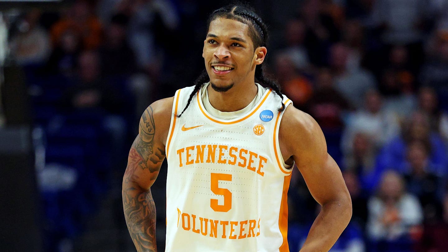 Tennessee Basketball Star Zakai Zeigler Breaks SEC Record