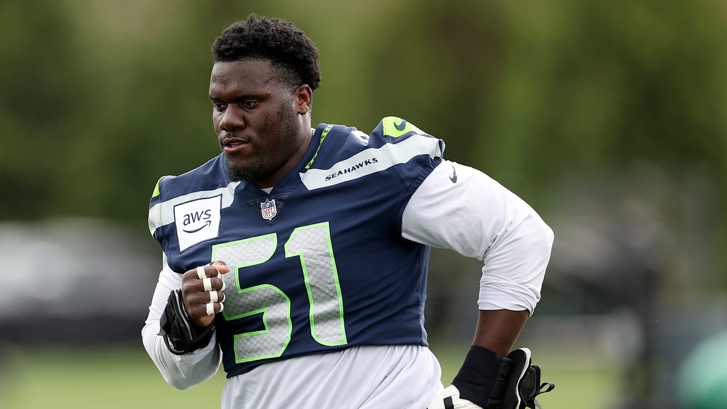 3 Seattle Seahawks players who must step up in the 2024 NFL season