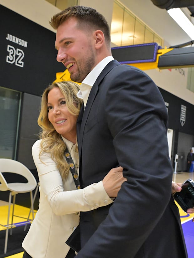 Jeanie Buss, fired brothers made insane amount off Lakers $10B sale to ...