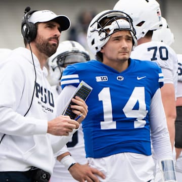 Iowa High School Wrestling Notebook: Dreshaun Ross Dominates Again