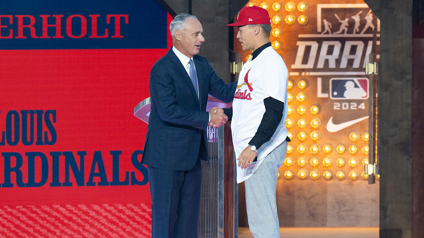 Cardinals first-round pick related to fans in record timing
