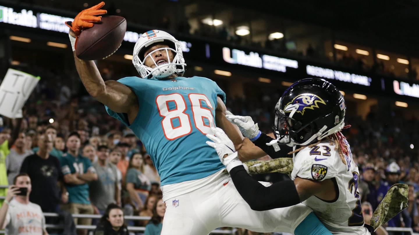 Number 86 and the Three Miami Dolphins Who Wore It Best