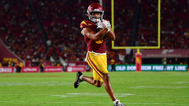 USC Coach Lincoln Riley Addresses Big Ten Officiating, Missed Penalty