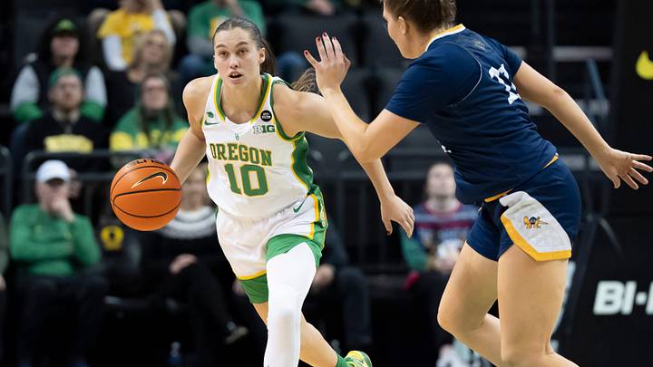 Oregon Ducks Women's Basketball’s Peyton Scott Reaches 2,000 Career Points