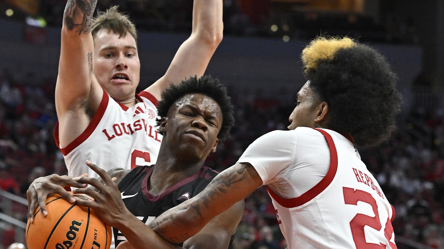 Louisville Men's Basketball Avoids Disaster, Defeats EKU in Non ...