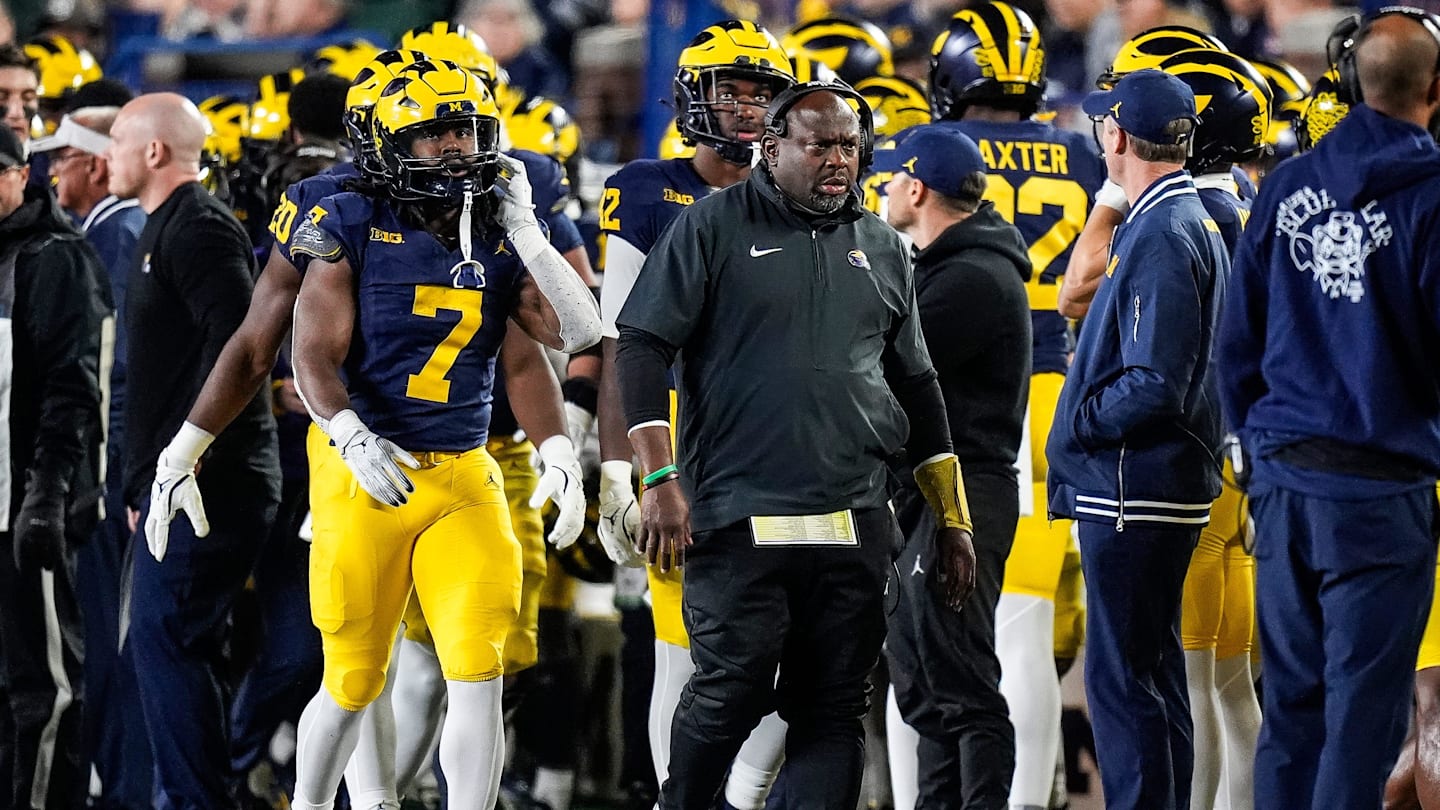 Michigan Football RB Tavierre Dunlap to enter the transfer portal