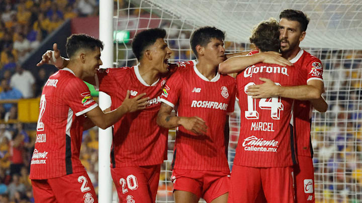 El Toluca de Vega, Marcel y Paulinho sale reforzado del Volcán