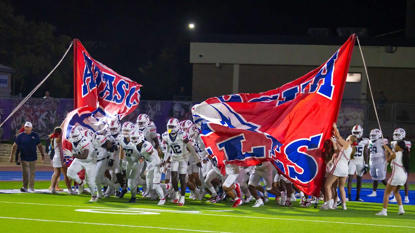 North Shore routs Atascocita in Texas high school football regional ...