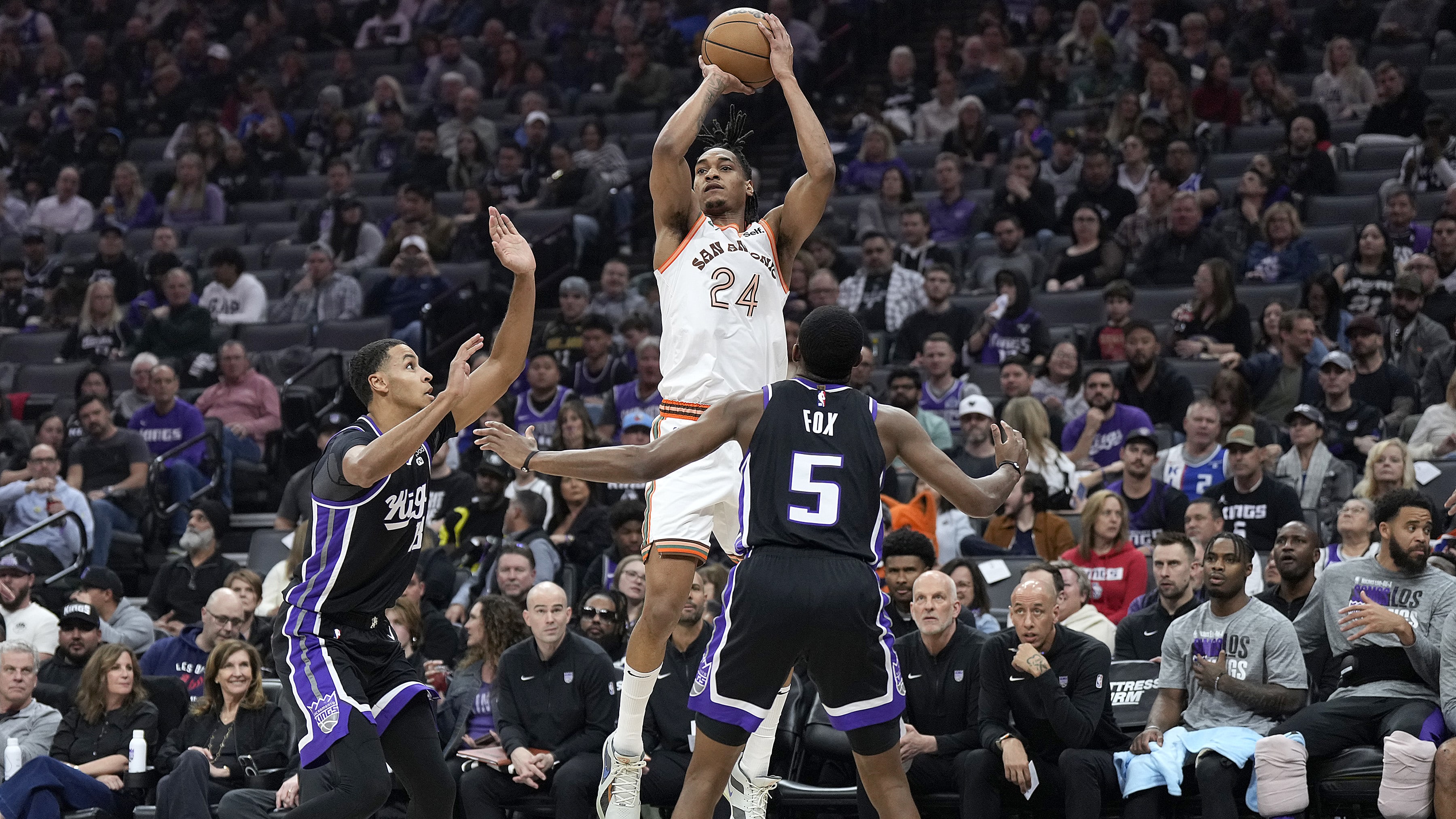 Stunning Kings revelation could be news Spurs need to adjust plan to ...