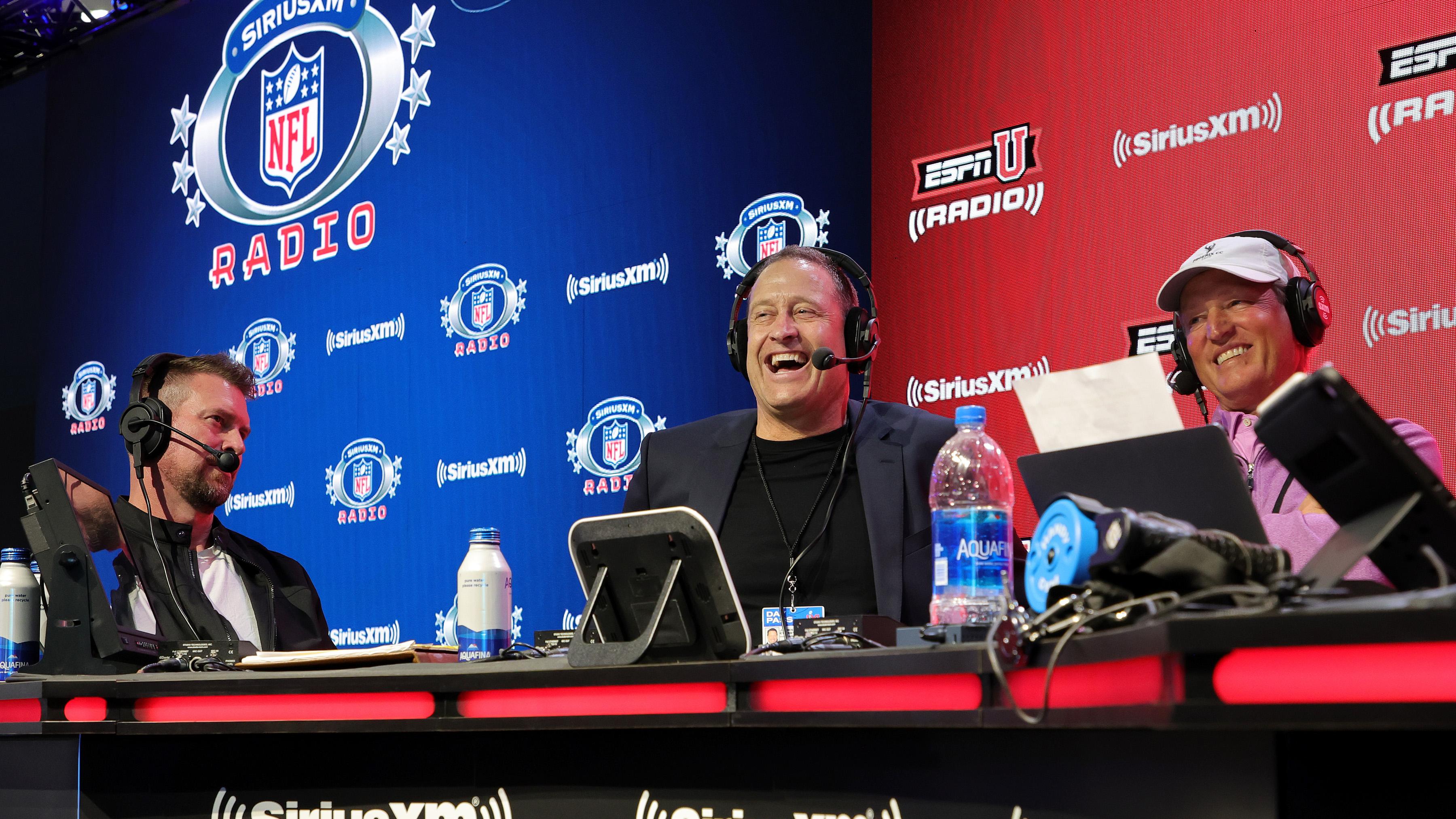 Rams legendary QB names best fit QB in draft, and it's not who you think