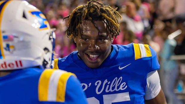 Tight end Javion Martin opens up about why he chose Sam Pittman, Hogs