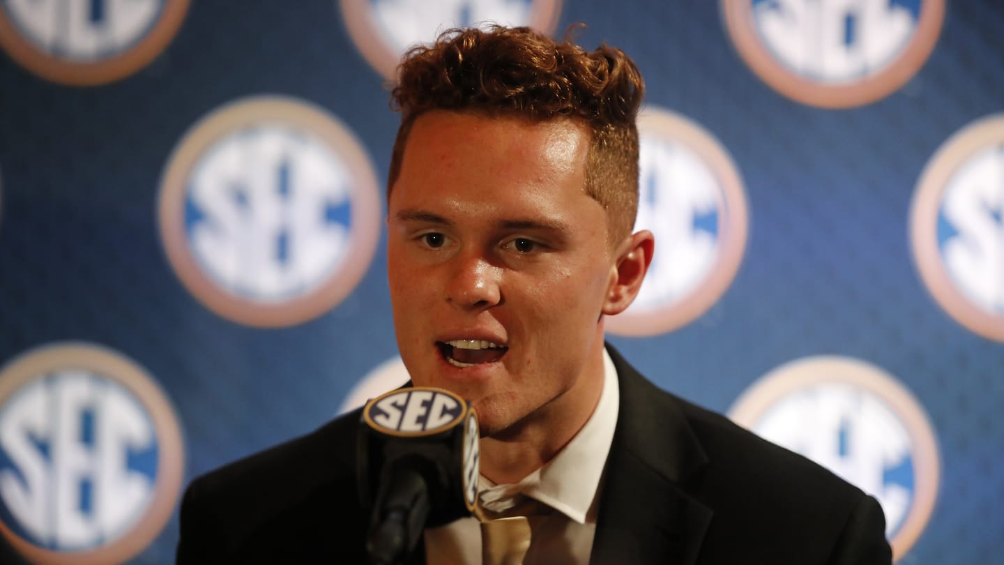 Brady Cook Carries 2023 Confidence Into a New Season With High Expectations