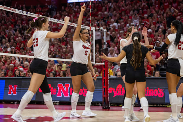 Nebraska Volleyball Remains Second in Latest AVCA Poll