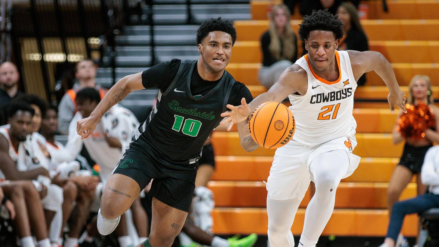 Oklahoma State Transfer Forward Commits to Nevada