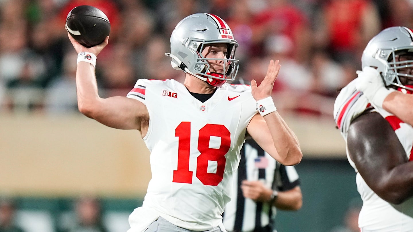 Ohio State vs. Oregon football picks: What the oddsmakers say