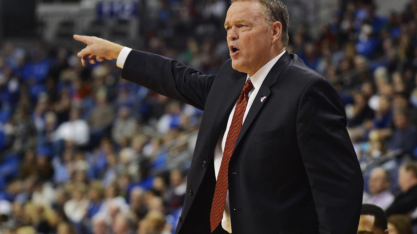 Mizzou Basketball Assistant Coach Announces He is Cancer Free