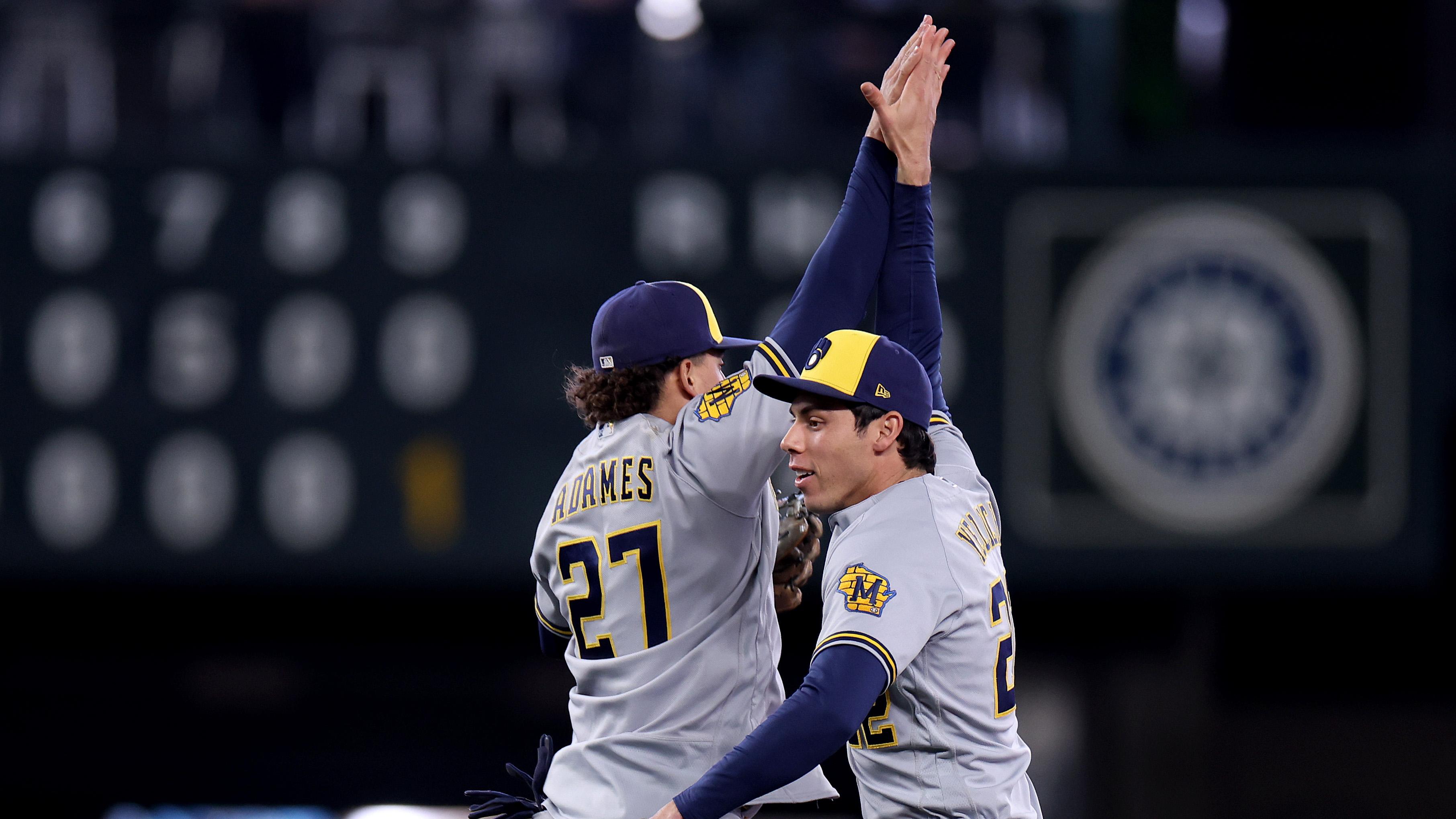 Brewers: 3 Fun Facts From The Crew's Big West Coast Road Trip