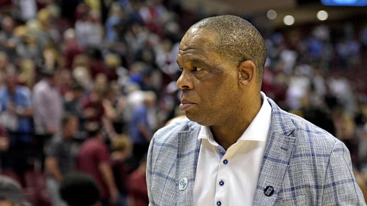 UNC Basketball Head Coach Shows Up Courtside for No. 1 Center