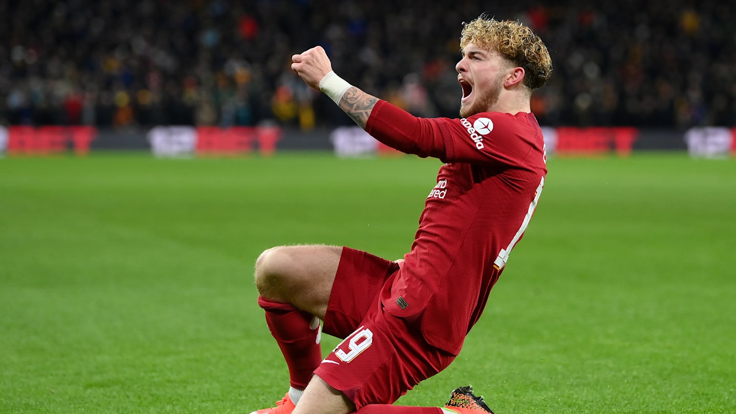 VIDÉO : Le but splendide d'Harvey Elliott face aux Wolves