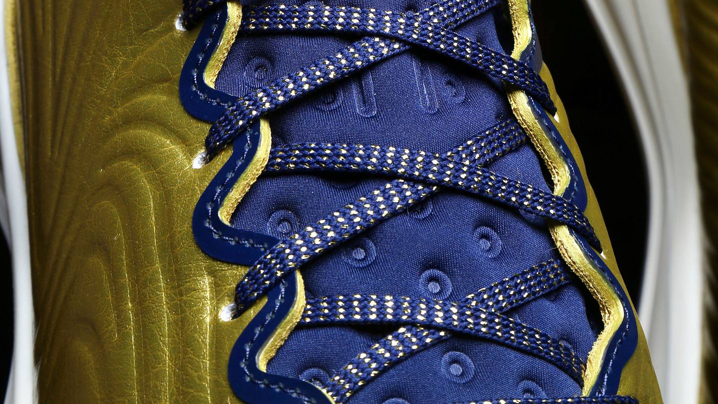 Stephen Curry Debuts Curry 12 "Gold Medal" on NBA Opening Night