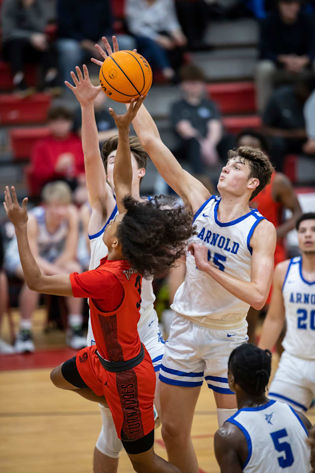 How will Niko Medved approach the frontcourt? 5 realistic transfer ...