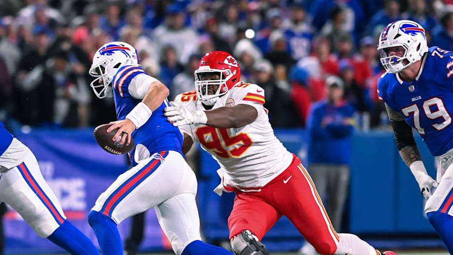 Chris Jones on why Chiefs’ Pass Rush 'Needs the Cigar’ | Yardbarker