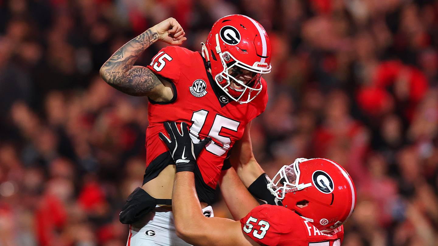 Trio of Georgia football players receive national honors