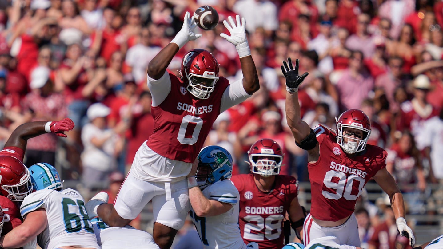 Oklahoma DT David Stone 'On the Verge of a Breakout,' Coach Says