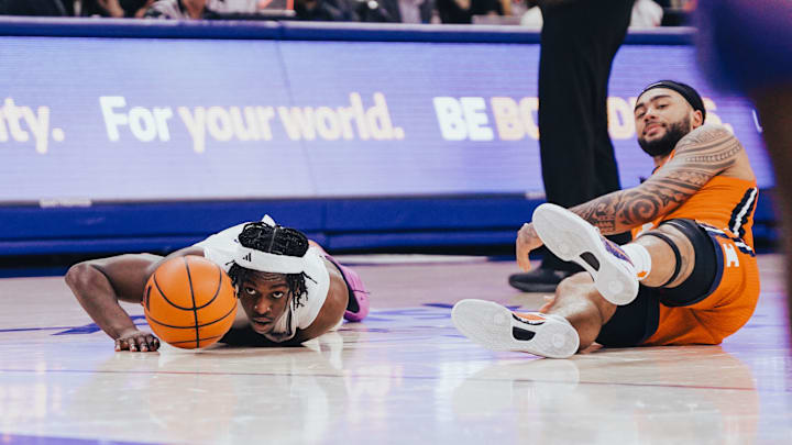 Husky Basketball Has Been Confounding and Exhilarating