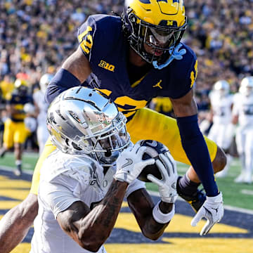 Oregon Ducks’ Dan Lanning Reveals Preparation for Michigan's Davis ...