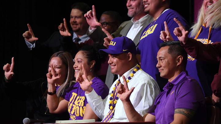 Former LSU Football Defensive Lineman Visits Big 12 Program This Week