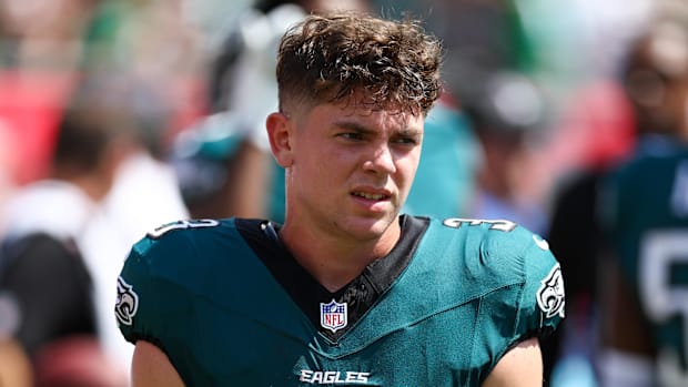 Eagles new star Cooper DeJean looks like 16-year-old gamer