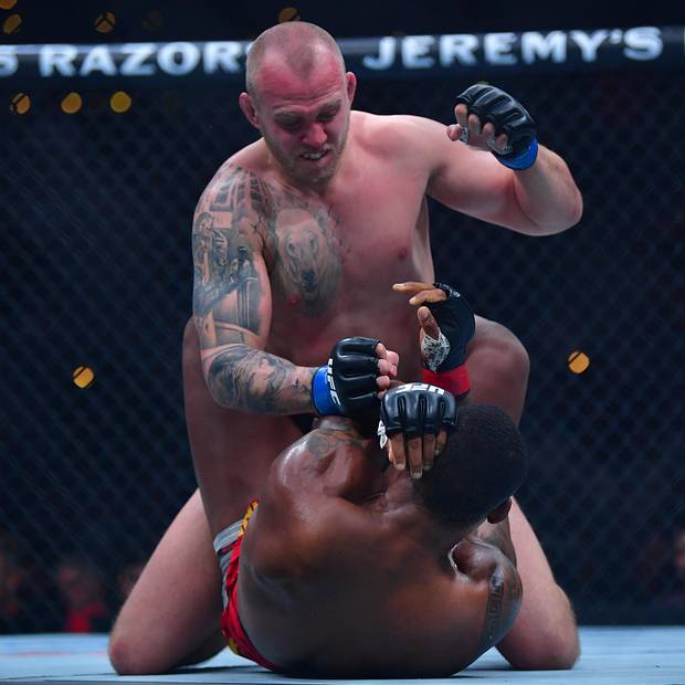 Top 5 fights, finishers to watch at UFC 316 tonight