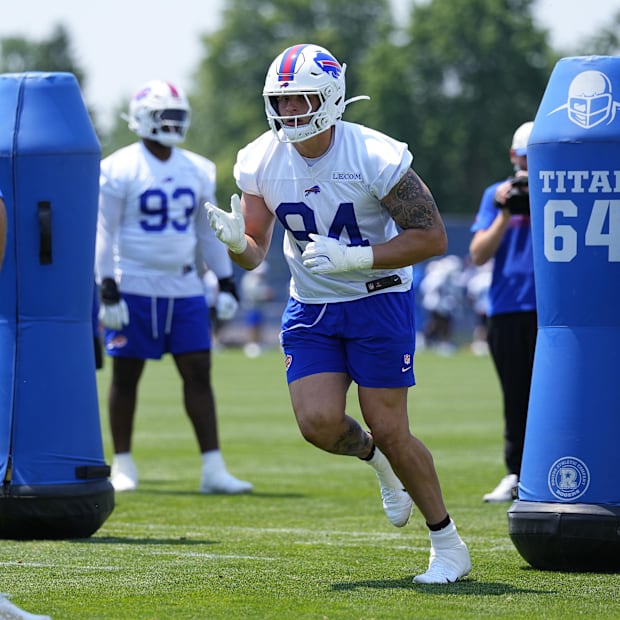 Bills' third-round rookie DE still waits while later picks make most of ...