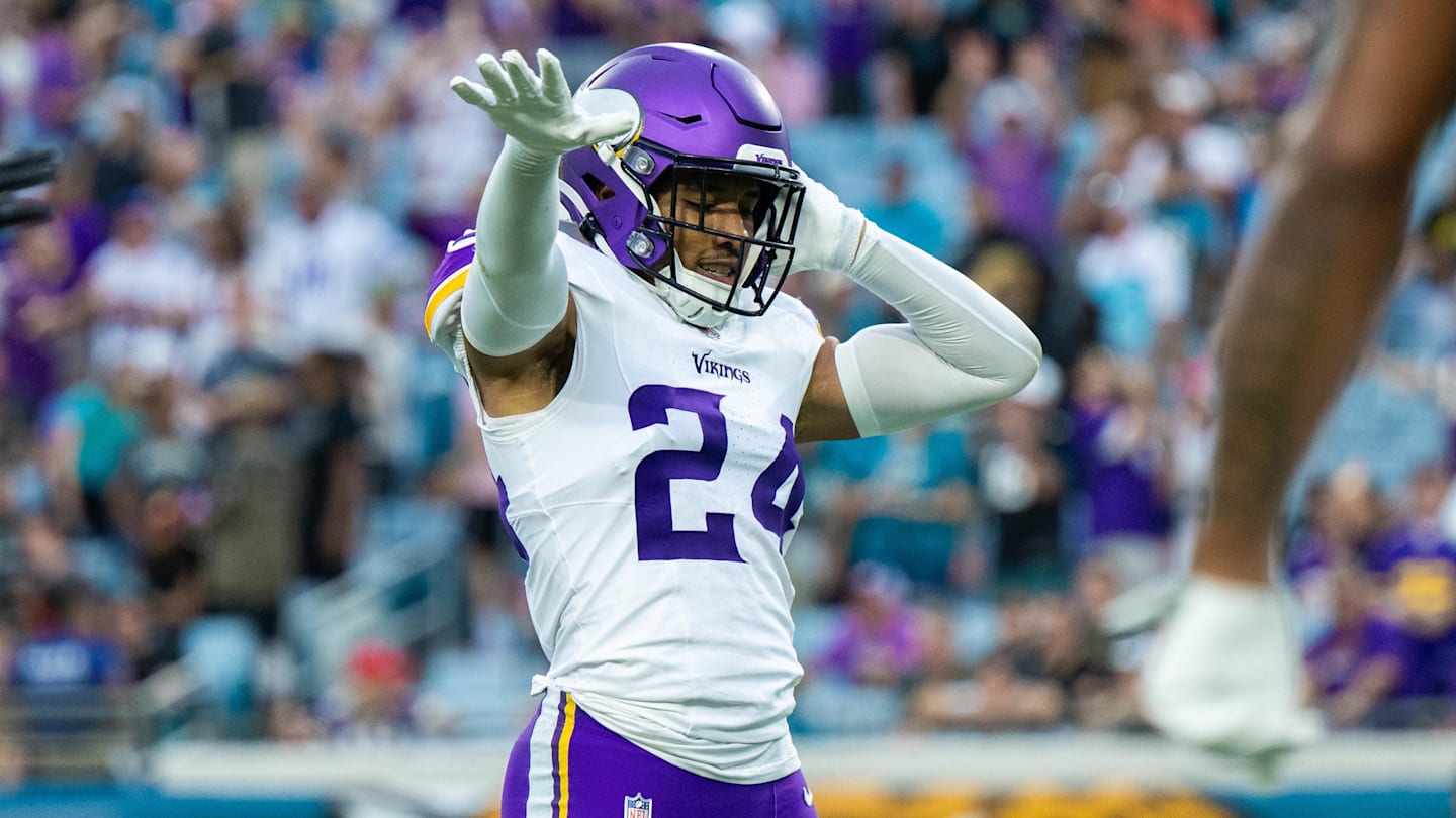 Vikings' Cam Bynum Emulates Olympic Breaker 'Raygun' While Celebrating ...